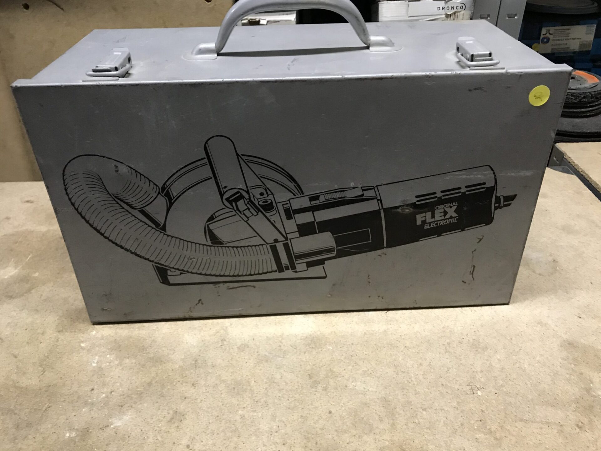RAINUREUSE A BETON FLEX M1506FR 1200W - VendezVosMateriaux
